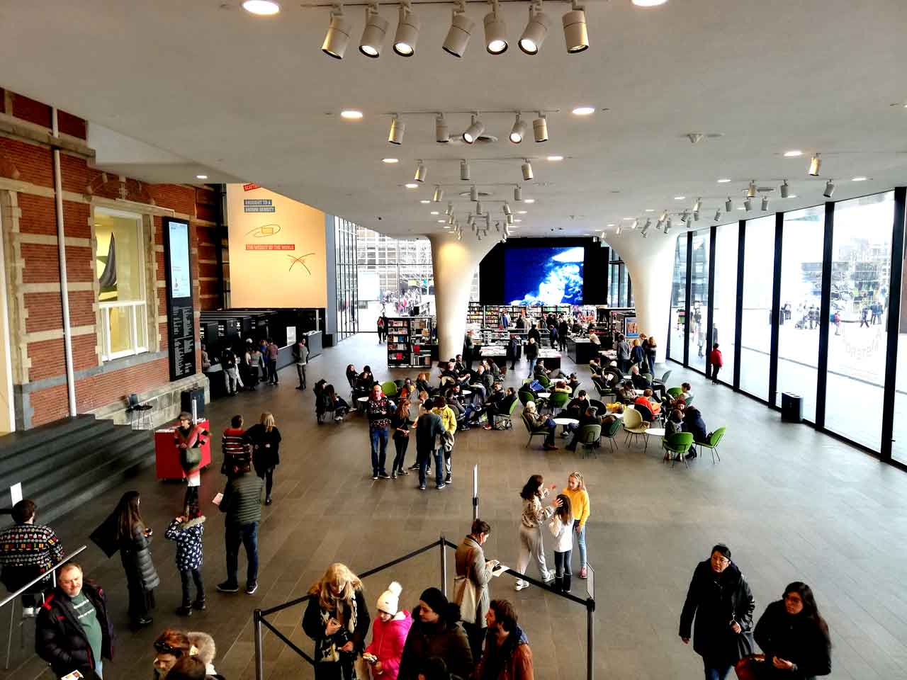 Visiter le musée Stedelijk / Musée d’art contemporain à Amsterdam